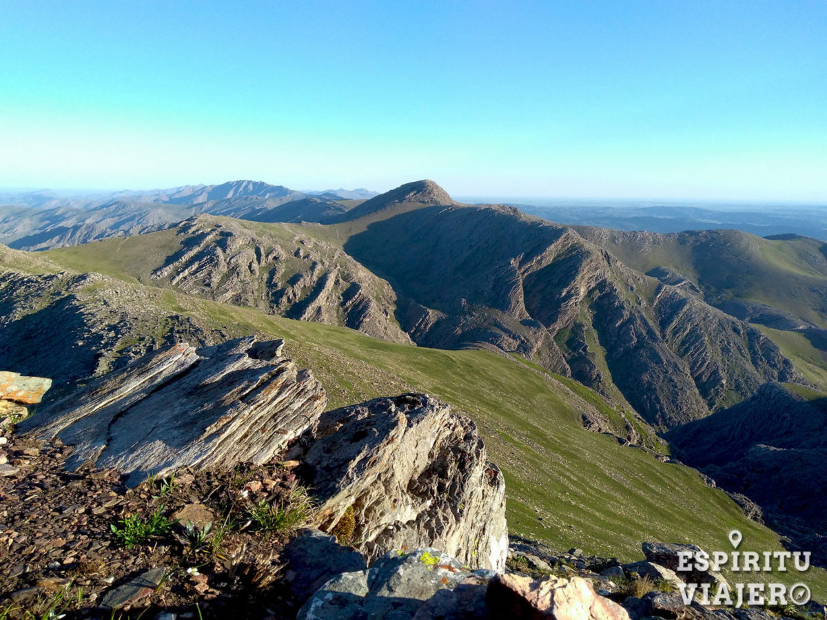 Ascenso al Cerro Tres Picos, Tornquist - Espíritu Viajero